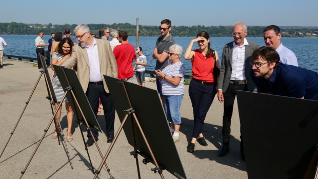 'Hammer City' design wins competition for Hamilton's Pier 8 promenade ...
